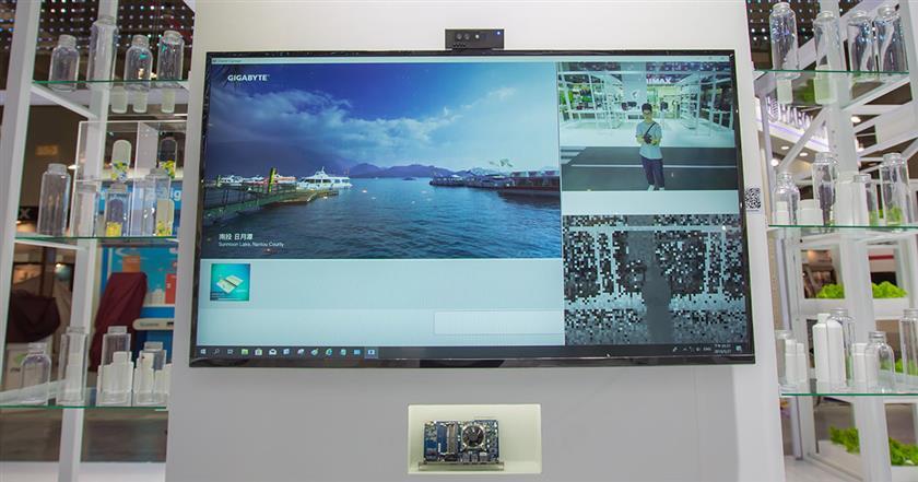 Interactive Digital Signage | Solution - GIGABYTE Indonesia